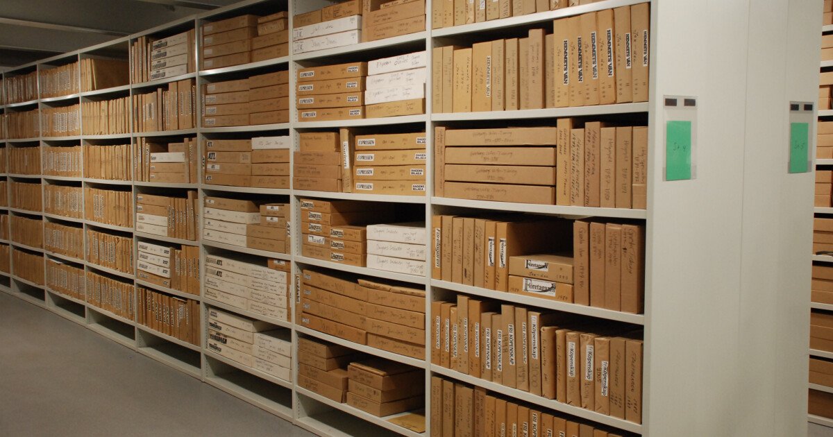 Archive shelving | Bruynzeel